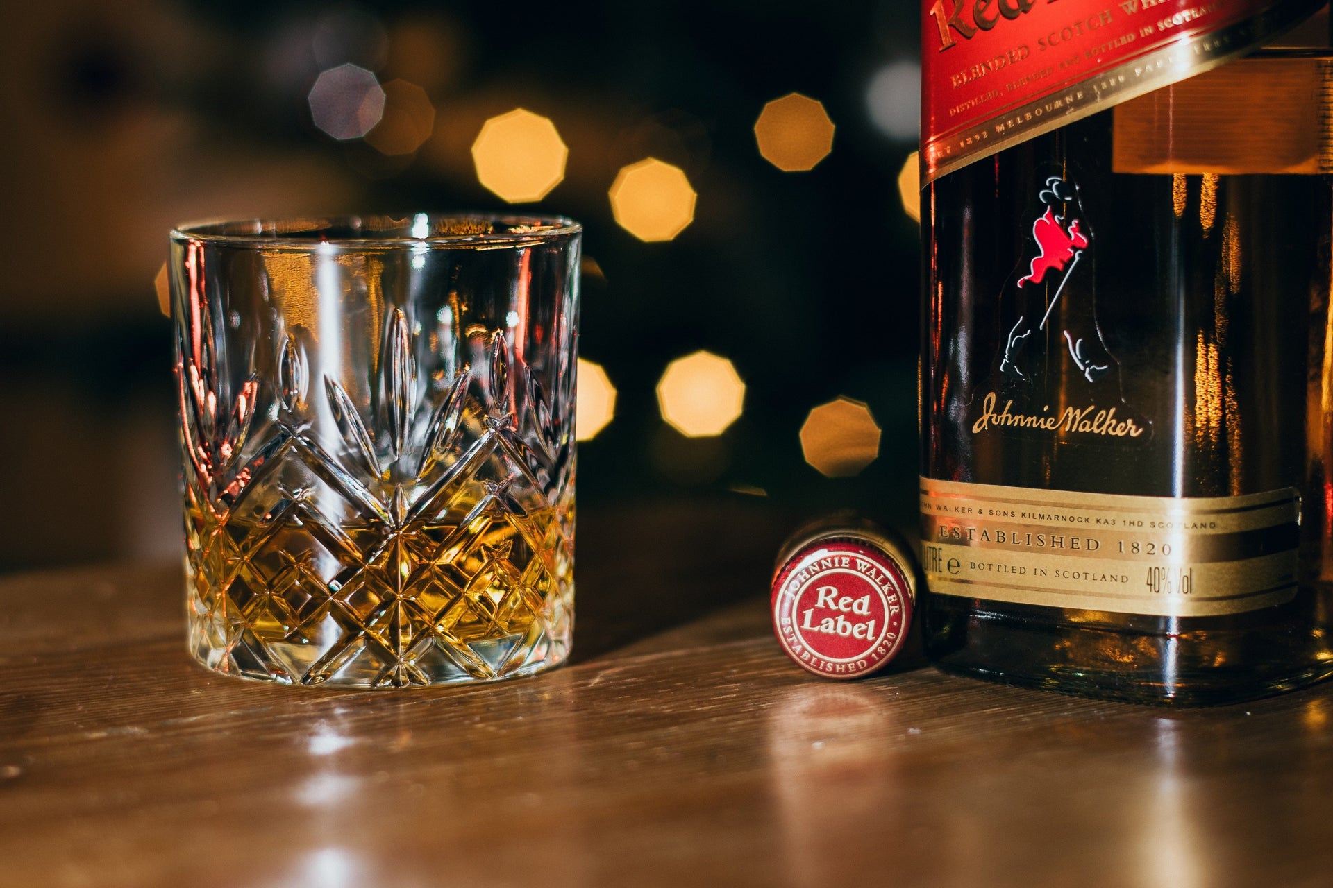 Red Label vs. Black Label: Johnnie Walker Showdown - Boozy.ph